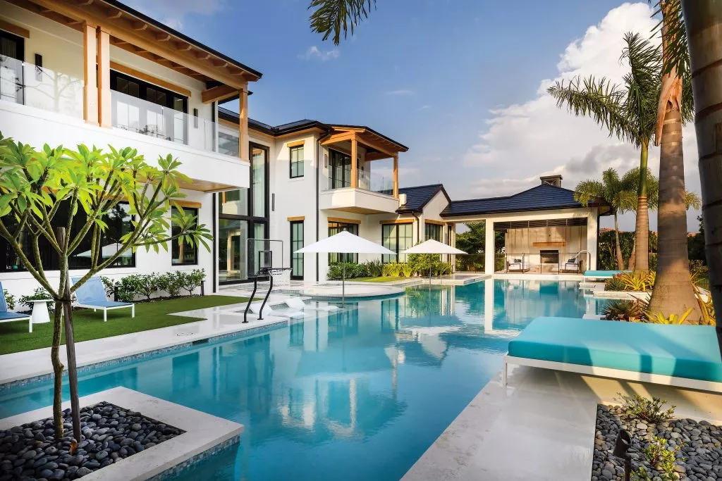 Decoration of swimming pools, villas, hotels and resorts with video ...